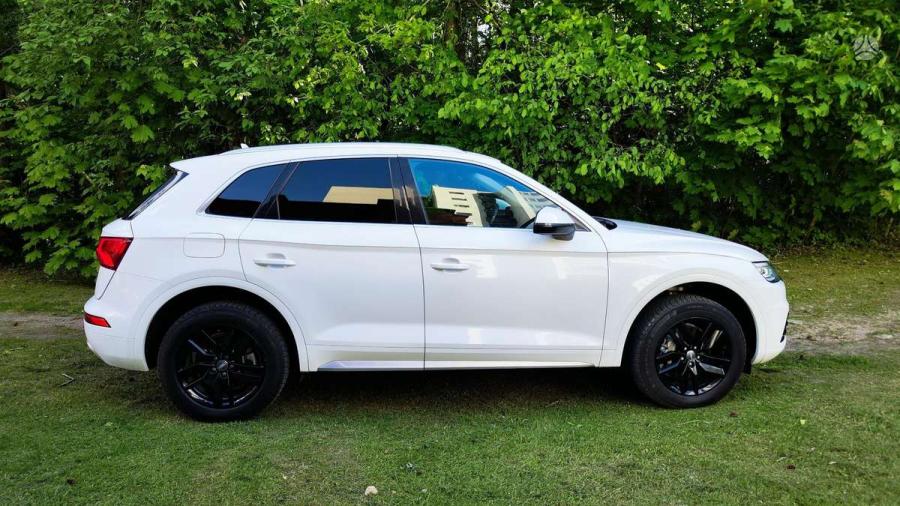 Balts Audi Q5 2020 Viļņa, ar dzinēja tilpumu 1.98 L un nobraukumu 77 tūkst. km par 22399 €, foto 13 vietnē AUTOMOTO.COM.LV