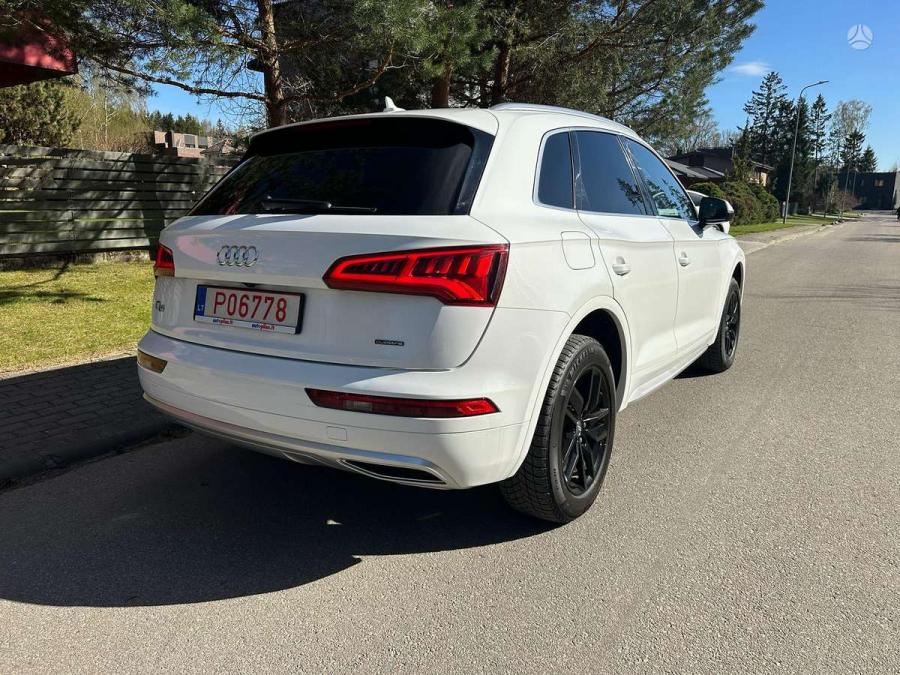 Balts Audi Q5 2020 Viļņa, ar dzinēja tilpumu 1.98 L un nobraukumu 77 tūkst. km par 22399 €, foto 19 vietnē AUTOMOTO.COM.LV