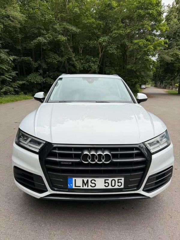 White Audi Q5 2020 in Palanga, with an engine capacity of 1.98 L and mileage of 117 thousand km for 25400 €, photo 3 on AUTOMOTO.COM.LV
