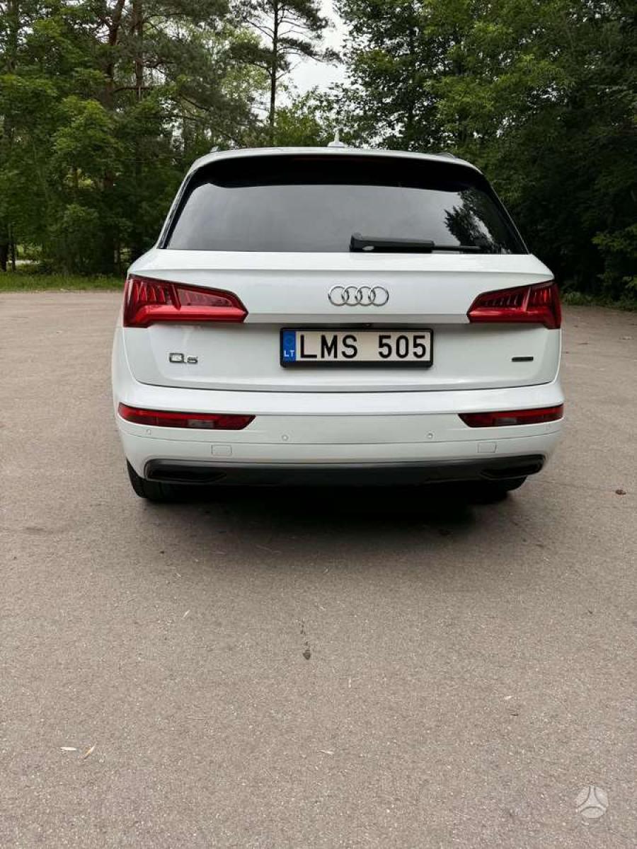 White Audi Q5 2020 in Palanga, with an engine capacity of 1.98 L and mileage of 117 thousand km for 25400 €, photo 5 on AUTOMOTO.COM.LV