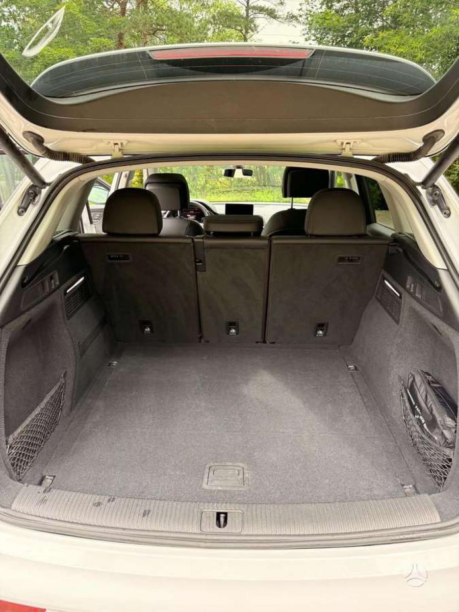 White Audi Q5 2020 in Palanga, with an engine capacity of 1.98 L and mileage of 117 thousand km for 25400 €, photo 8 on AUTOMOTO.COM.LV