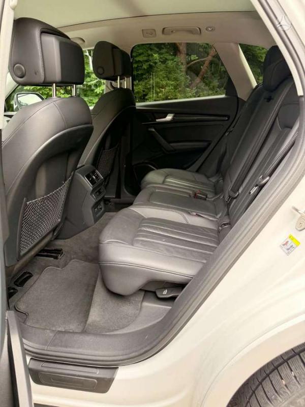 White Audi Q5 2020 in Palanga, with an engine capacity of 1.98 L and mileage of 117 thousand km for 25400 €, photo 8 on AUTOMOTO.COM.LV