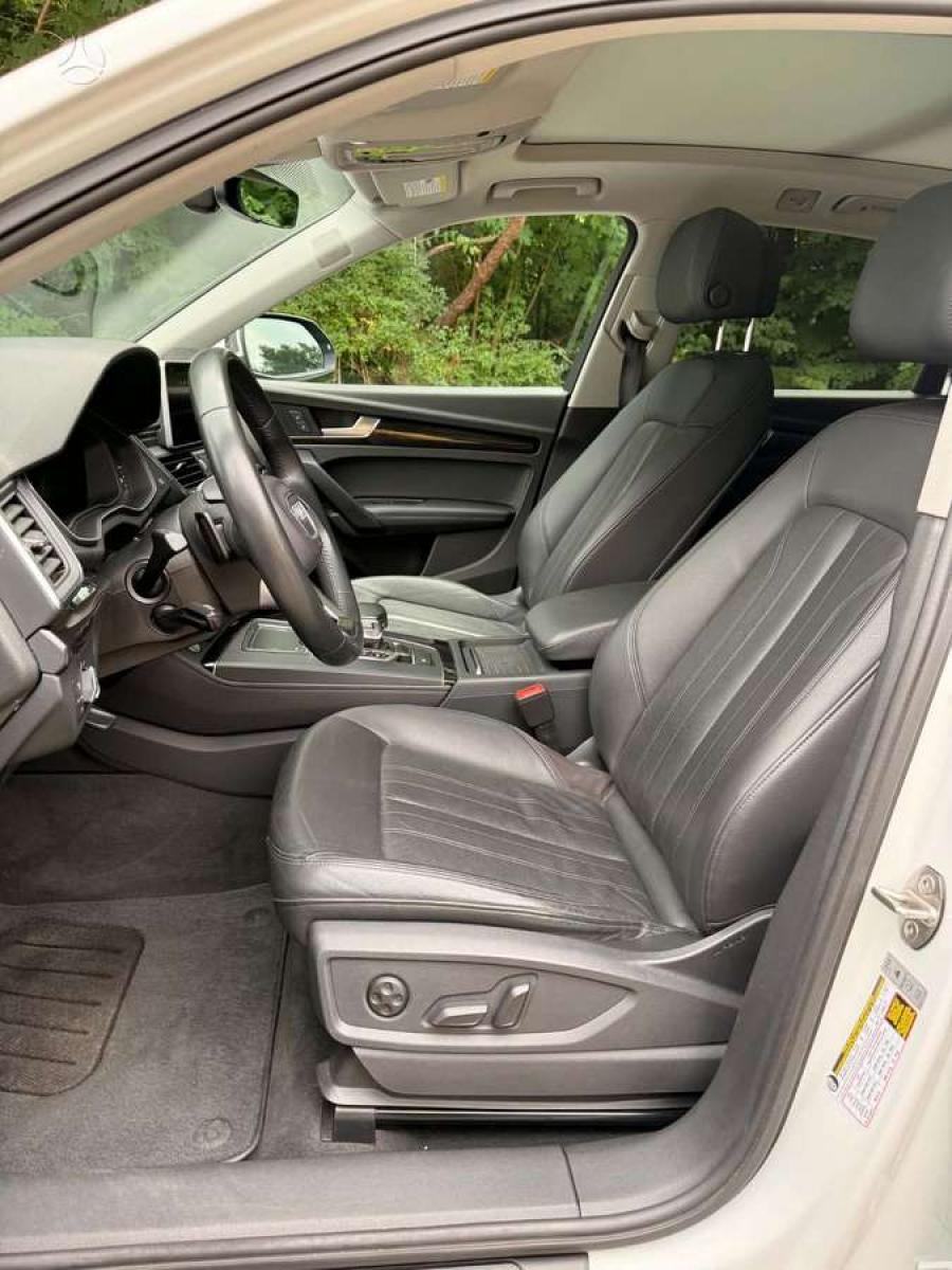 White Audi Q5 2020 in Palanga, with an engine capacity of 1.98 L and mileage of 117 thousand km for 25400 €, photo 13 on AUTOMOTO.COM.LV