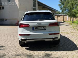 White Audi Q5 2020 in Riga, with an engine capacity of 2.00 L and mileage of 70 thousand km for 33900 €, photo 3 on AUTOMOTO.COM.LV