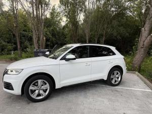 Balts Audi Q5 2020 Viļņa, ar dzinēja tilpumu 1.98 L un nobraukumu 71 tūkst. km par 31000 €, foto 6 vietnē AUTOMOTO.COM.LV