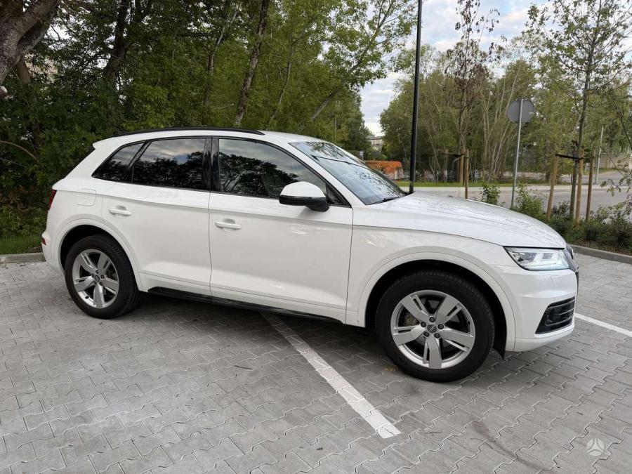 Balts Audi Q5 2020 Viļņa, ar dzinēja tilpumu 1.98 L un nobraukumu 71 tūkst. km par 31000 €, foto 8 vietnē AUTOMOTO.COM.LV