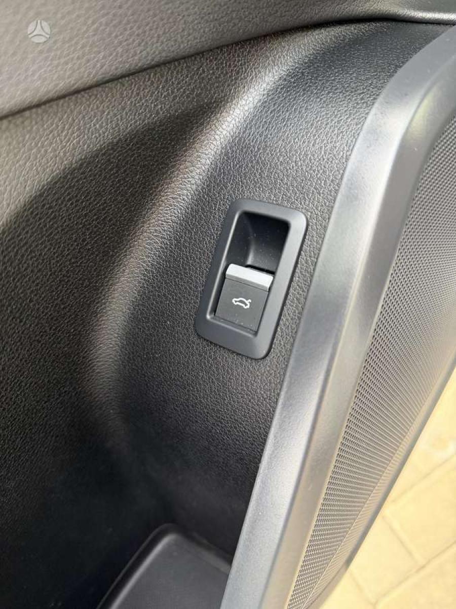Balts Audi Q5 2020 Viļņa, ar dzinēja tilpumu 1.98 L un nobraukumu 71 tūkst. km par 31000 €, foto 41 vietnē AUTOMOTO.COM.LV