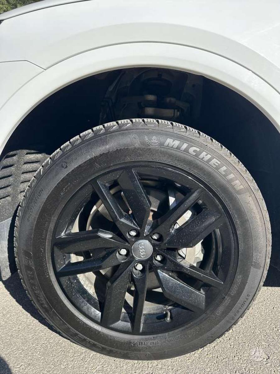 White Audi Q5 2020 in Vilnius, with an engine capacity of 1.98 L and mileage of 77 thousand km for 20999 €, photo 30 on AUTOMOTO.COM.LV