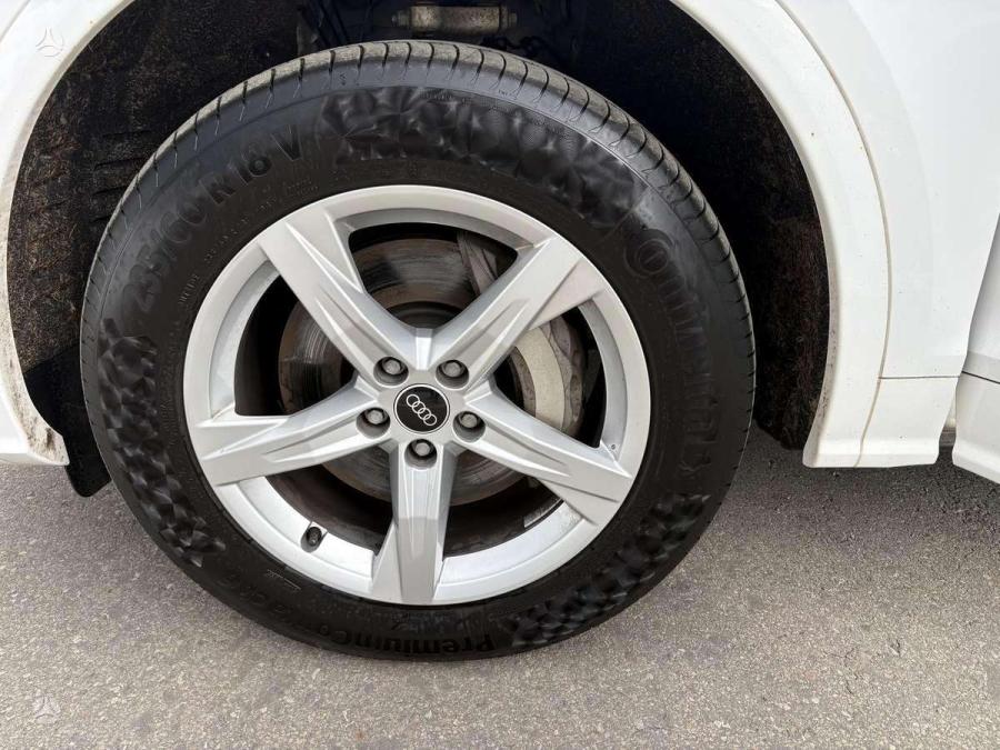 White Audi Q5 2020 in Vilnius, with an engine capacity of 1.98 L and mileage of 118 thousand km for 24999 €, photo 27 on AUTOMOTO.COM.LV