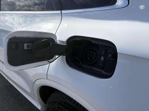White Audi Q5 2020 in Vilnius, with an engine capacity of 1.98 L and mileage of 118 thousand km for 24999 €, photo 30 on AUTOMOTO.COM.LV