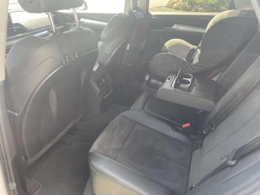 White Audi Q5 2020 in Vilnius, with an engine capacity of 1.98 L and mileage of 163 thousand km for 25490 €, photo 10 on AUTOMOTO.COM.LV