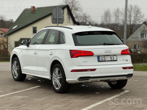 White Audi Q5 2021 in Ogre, with an engine capacity of 2.00 L and mileage of 120 thousand km for 28700 €, photo 3 on AUTOMOTO.COM.LV