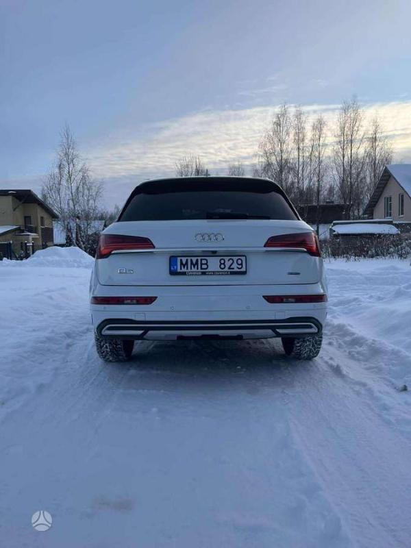 Balts Audi Q5 2021 Viļņa, ar dzinēja tilpumu 1.98 L un nobraukumu 68 tūkst. km par 26300 €, foto 5 vietnē AUTOMOTO.COM.LV