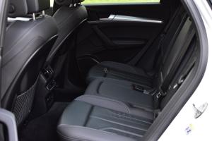 White Audi Q5 2021 in Kretinga, with an engine capacity of 2.00 L and mileage of 125 thousand km for 31500 €, photo 16 on AUTOMOTO.COM.LV
