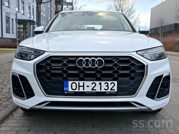 White Audi Q5 2021 in Riga, with an engine capacity of 2.00 L and mileage of 187 thousand km for 25590 €, photo 2 on AUTOMOTO.COM.LV