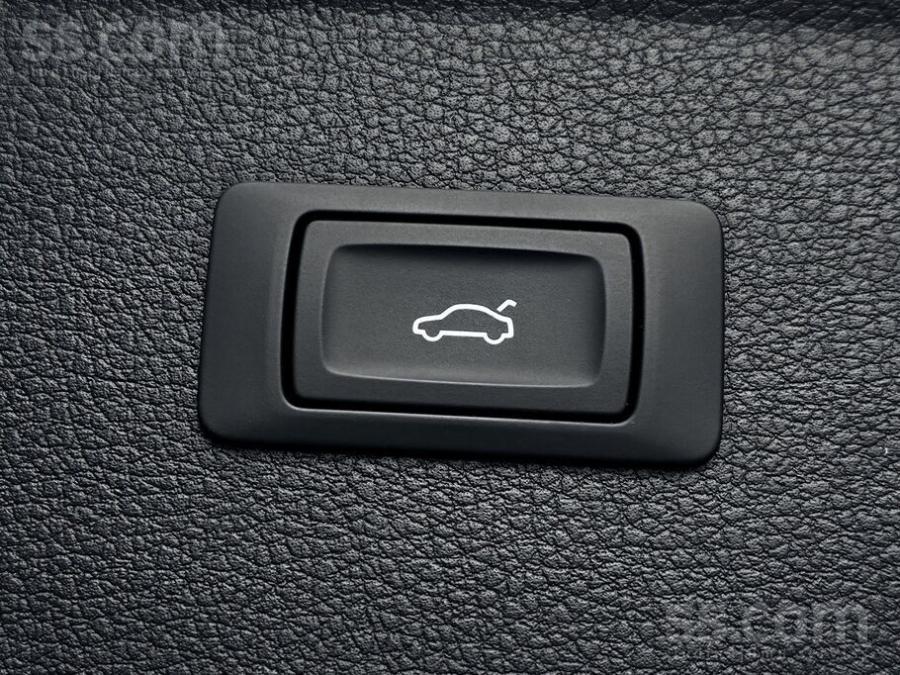 Белый Ауди Ку 5 2021 в Рига, объемом двигателя 2.00 л и пробегом 187 тыс. км за 25590 €, фото 32 на AUTOMOTO.COM.LV