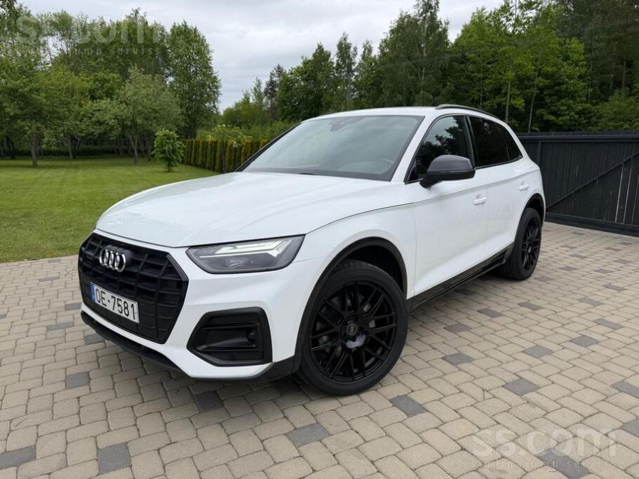 White Audi Q5 2021 in Riga, with an engine capacity of 2.00 L and mileage of 123 thousand km for 29900 €, photo 3 on AUTOMOTO.COM.LV