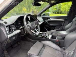 White Audi Q5 2021 in Riga, with an engine capacity of 2.00 L and mileage of 123 thousand km for 29900 €, photo 6 on AUTOMOTO.COM.LV