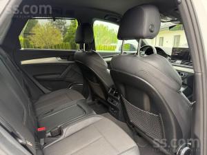 White Audi Q5 2021 in Riga, with an engine capacity of 2.00 L and mileage of 123 thousand km for 29900 €, photo 9 on AUTOMOTO.COM.LV
