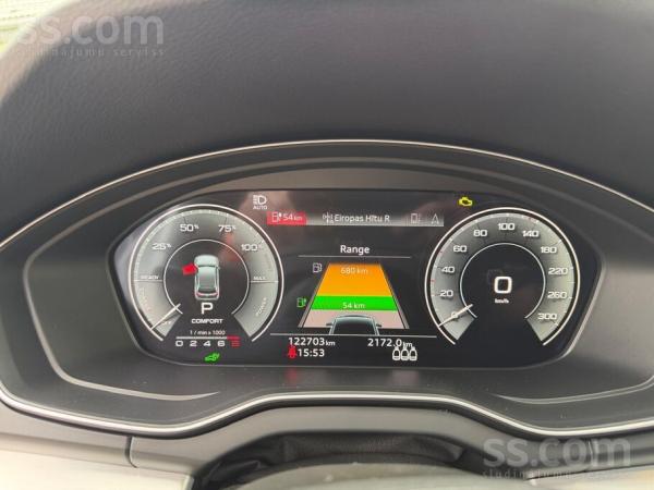 White Audi Q5 2021 in Riga, with an engine capacity of 2.00 L and mileage of 123 thousand km for 29900 €, photo 9 on AUTOMOTO.COM.LV