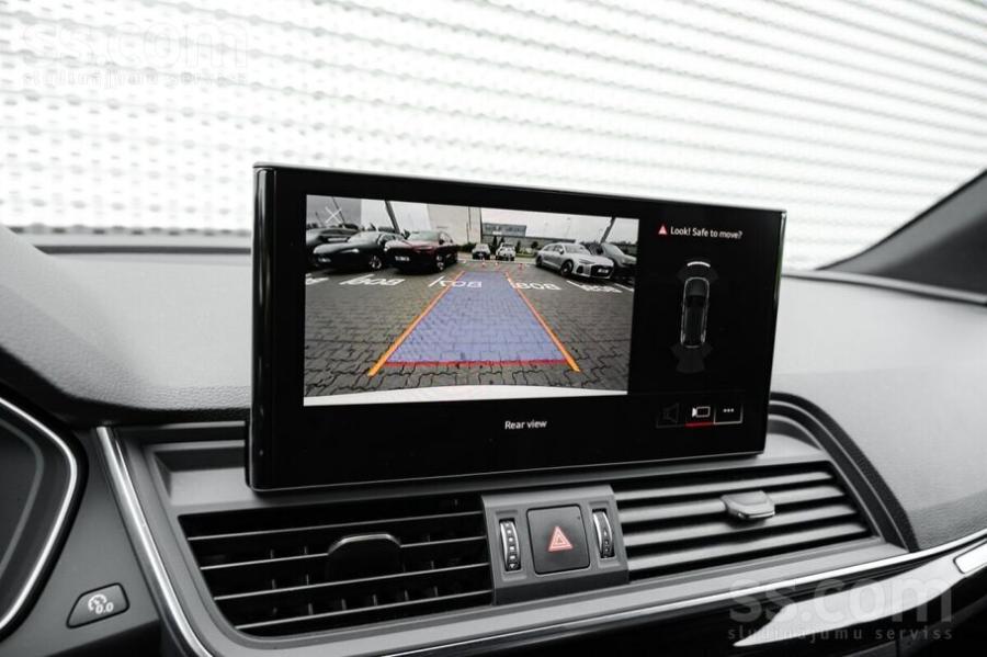 White Audi Q5 2021 in Riga, with an engine capacity of 2.00 L and mileage of 114 thousand km for 33250 €, photo 17 on AUTOMOTO.COM.LV