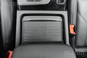 White Audi Q5 2021 in Riga, with an engine capacity of 2.00 L and mileage of 114 thousand km for 33250 €, photo 27 on AUTOMOTO.COM.LV