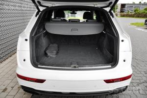 White Audi Q5 2021 in Riga, with an engine capacity of 2.00 L and mileage of 114 thousand km for 33250 €, photo 30 on AUTOMOTO.COM.LV