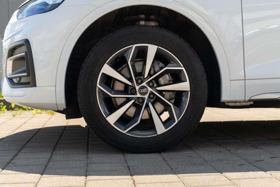 Balts Audi Q5 2021 Viļņa, ar dzinēja tilpumu 2.00 L un nobraukumu 99 tūkst. km par 34500 €, foto 5 vietnē AUTOMOTO.COM.LV