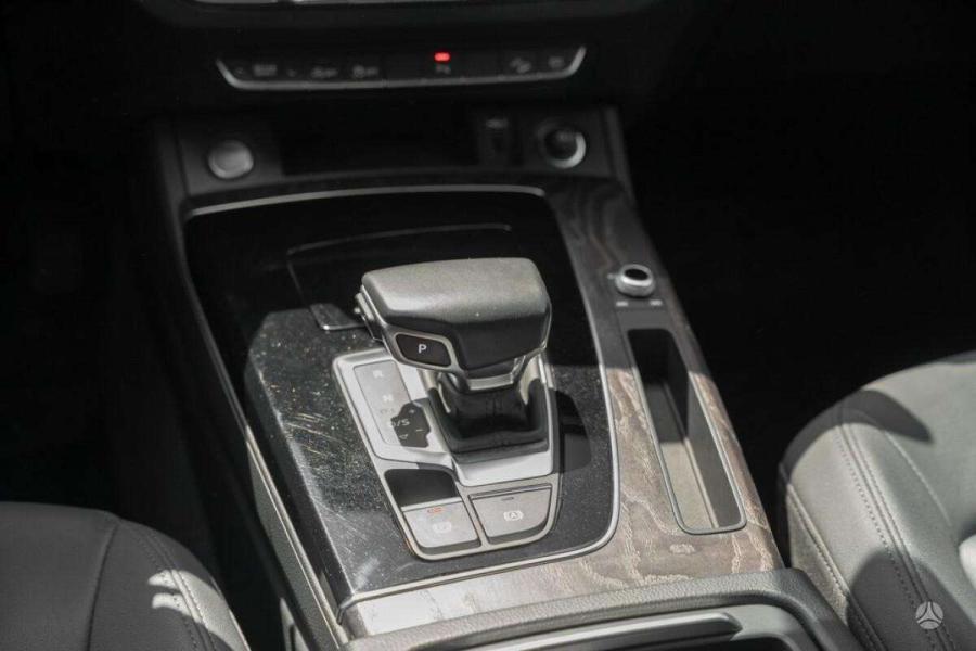 Balts Audi Q5 2021 Viļņa, ar dzinēja tilpumu 2.00 L un nobraukumu 99 tūkst. km par 34500 €, foto 11 vietnē AUTOMOTO.COM.LV