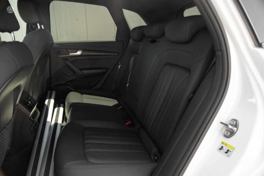 Balts Audi Q5 2021 Viļņa, ar dzinēja tilpumu 2.00 L un nobraukumu 99 tūkst. km par 34500 €, foto 12 vietnē AUTOMOTO.COM.LV