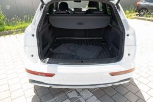 Balts Audi Q5 2021 Viļņa, ar dzinēja tilpumu 2.00 L un nobraukumu 99 tūkst. km par 34500 €, foto 19 vietnē AUTOMOTO.COM.LV