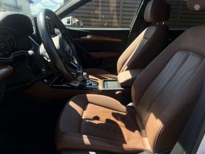 White Audi Q5 2021 in Klaipeda, with an engine capacity of 1.98 L and mileage of 68 thousand km for 22900 €, photo 10 on AUTOMOTO.COM.LV