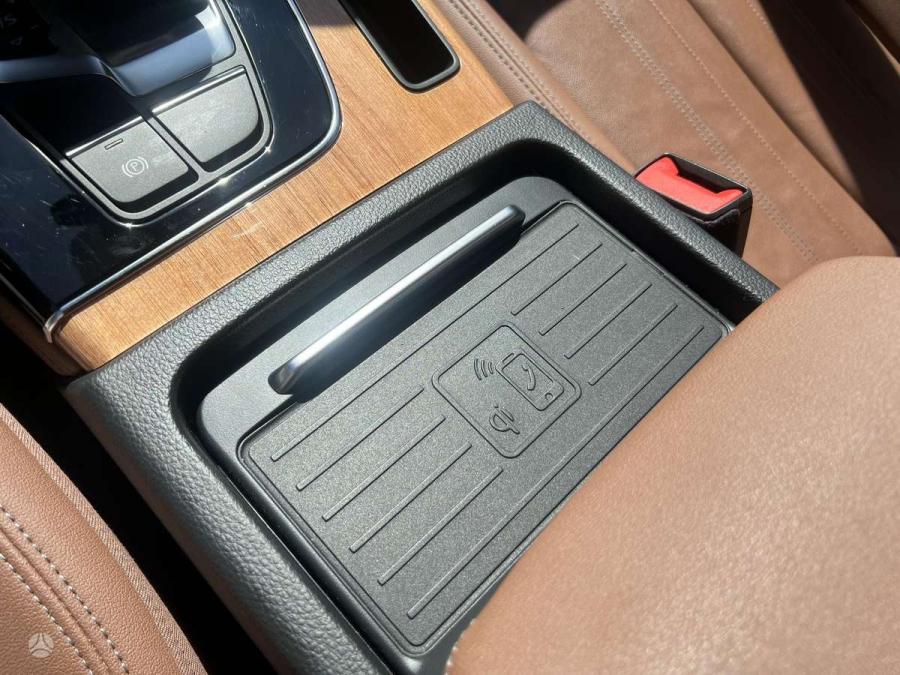 White Audi Q5 2021 in Klaipeda, with an engine capacity of 1.98 L and mileage of 68 thousand km for 22900 €, photo 15 on AUTOMOTO.COM.LV