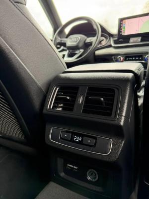 White Audi Q5 2021 in Riga, with an engine capacity of 2.00 L and mileage of 120 thousand km for 30990 €, photo 10 on AUTOMOTO.COM.LV
