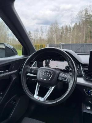 White Audi Q5 2021 in Riga, with an engine capacity of 2.00 L and mileage of 120 thousand km for 30990 €, photo 12 on AUTOMOTO.COM.LV