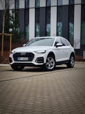 Белый Ауди Ку 5 2021 в Рига, объемом двигателя 2.00 л и пробегом 70 тыс. км за 29400 €, фото  на AUTOMOTO.COM.LV