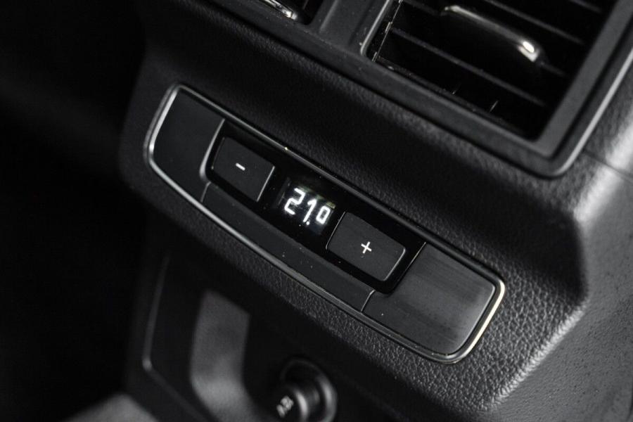 Balts Audi Q5 2021 Mārupe, ar dzinēja tilpumu 2.00 L un nobraukumu 114 tūkst. km par 33250 €, foto 28 vietnē AUTOMOTO.COM.LV
