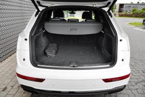 Balts Audi Q5 2021 Mārupe, ar dzinēja tilpumu 2.00 L un nobraukumu 114 tūkst. km par 33250 €, foto 30 vietnē AUTOMOTO.COM.LV