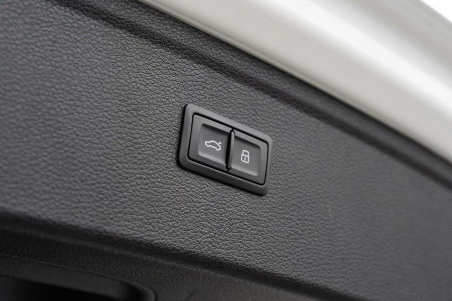 Balts Audi Q5 2021 Mārupe, ar dzinēja tilpumu 2.00 L un nobraukumu 114 tūkst. km par 33250 €, foto 31 vietnē AUTOMOTO.COM.LV