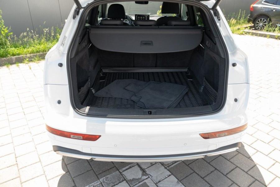 Balts Audi Q5 2021 Viļņa, ar dzinēja tilpumu 2.00 L un nobraukumu 99 tūkst. km par 34500 €, foto 19 vietnē AUTOMOTO.COM.LV
