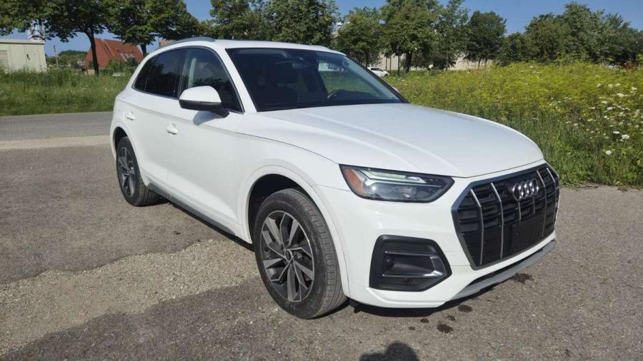 White Audi Q5 2021 in Klaipeda, with an engine capacity of 2.00 L and mileage of 102 thousand km for 19995 €, photo 3 on AUTOMOTO.COM.LV