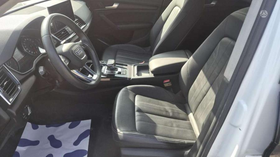 White Audi Q5 2021 in Klaipeda, with an engine capacity of 2.00 L and mileage of 102 thousand km for 19995 €, photo 15 on AUTOMOTO.COM.LV