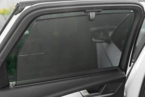 White Audi Q5 2021 in Vilnius, with an engine capacity of 2.00 L and mileage of 130 thousand km for 30750 €, photo 13 on AUTOMOTO.COM.LV