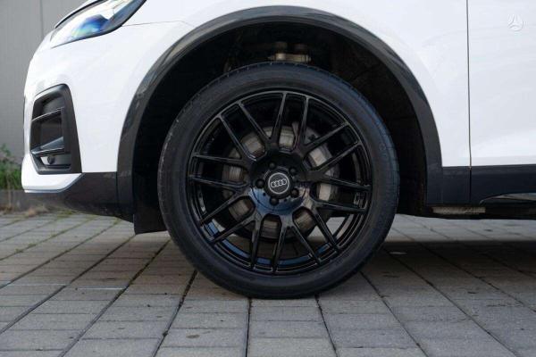 Balts Audi Q5 2021 Viļņa, ar dzinēja tilpumu 2.00 L un nobraukumu 130 tūkst. km par 30750 €, foto 5 vietnē AUTOMOTO.COM.LV
