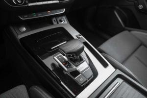 Balts Audi Q5 2021 Viļņa, ar dzinēja tilpumu 2.00 L un nobraukumu 130 tūkst. km par 30750 €, foto 10 vietnē AUTOMOTO.COM.LV