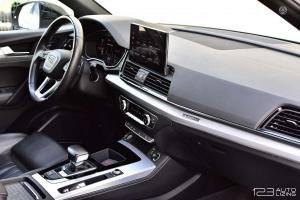 White Audi Q5 2021 in Kretinga, with an engine capacity of 2.00 L and mileage of 125 thousand km for 31500 €, photo 3 on AUTOMOTO.COM.LV