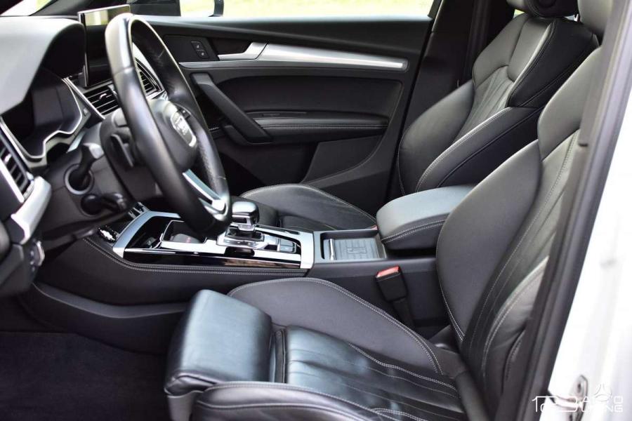 White Audi Q5 2021 in Kretinga, with an engine capacity of 2.00 L and mileage of 125 thousand km for 31500 €, photo 15 on AUTOMOTO.COM.LV
