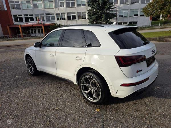 Balts Audi Q5 2021 Telšiai, ar dzinēja tilpumu 3.00 L un nobraukumu 170 tūkst. km par 31600 €, foto 5 vietnē AUTOMOTO.COM.LV