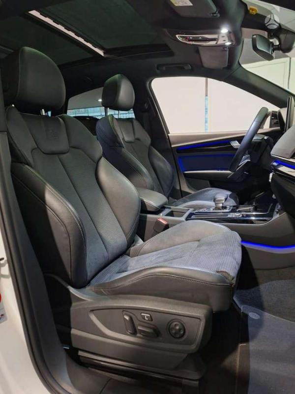 White Audi Q5 2022 in Siauliai, with an engine capacity of 1.97 L and mileage of 189 thousand km for 32800 €, photo 11 on AUTOMOTO.COM.LV