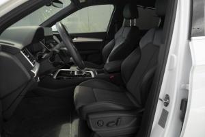 Balts Audi Q5 2022 Viļņa, ar dzinēja tilpumu 2.00 L un nobraukumu 43 tūkst. km par 38500 €, foto 9 vietnē AUTOMOTO.COM.LV